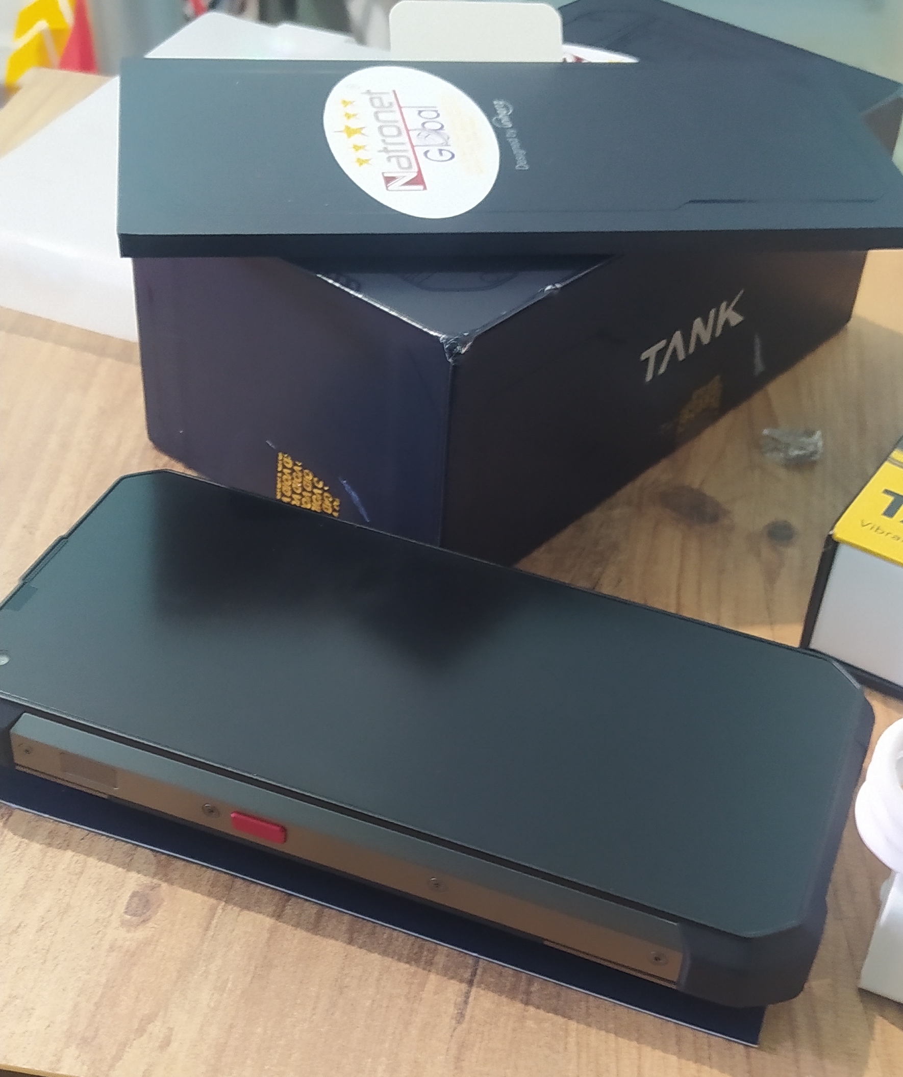 Unihertz Tank - 22000mAh Büyük Bataryalı 4G Dayanıklı Çok Yönlü Sağlam ...